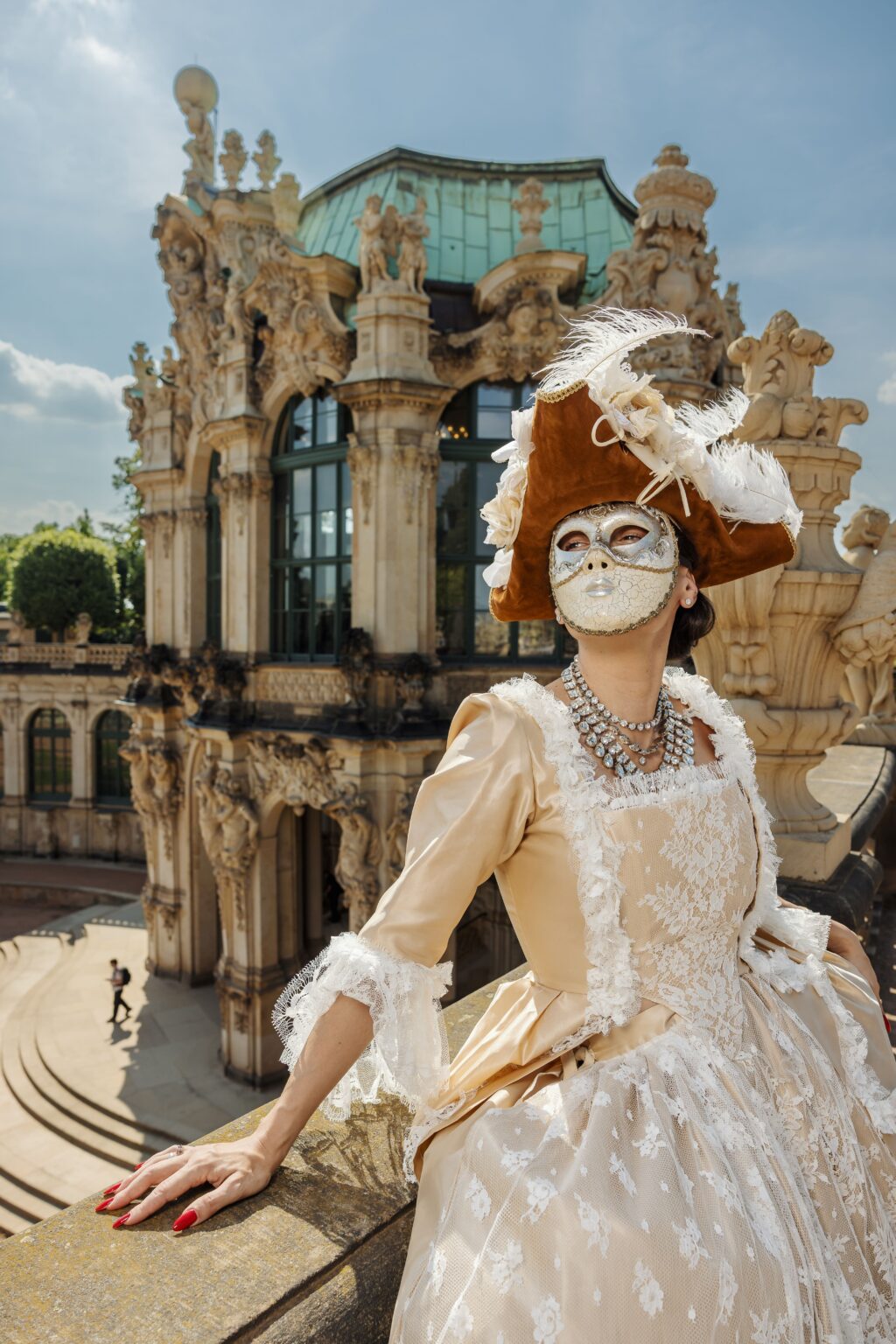 Wo steht die geheimnisvolle Dame? - DAWO! - Dresden am Wochenende